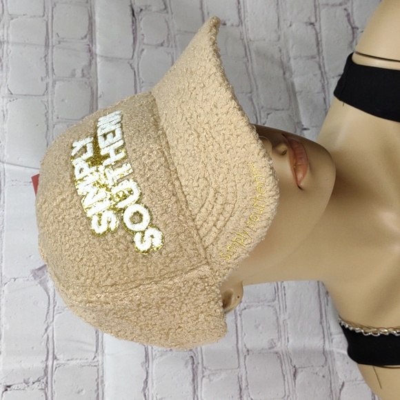 Simply Southern | Accessories | New Simply Southern Plush Tan Fold ...